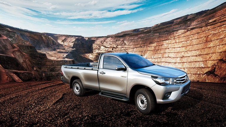 Know Your New Toyota Hilux 2016